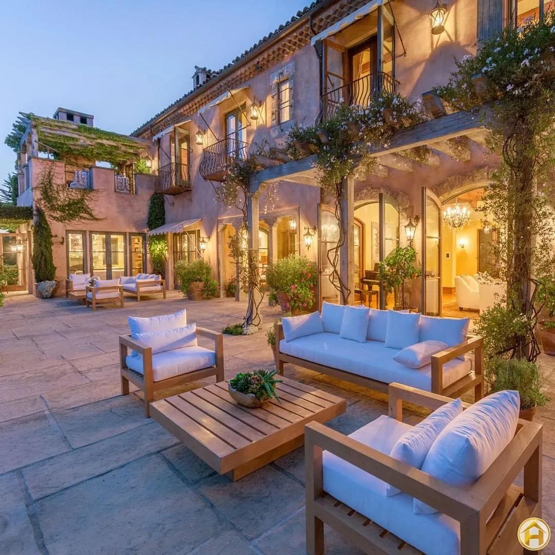 Prince Harry and Meghan's Montecito, California mansion - iNEWS