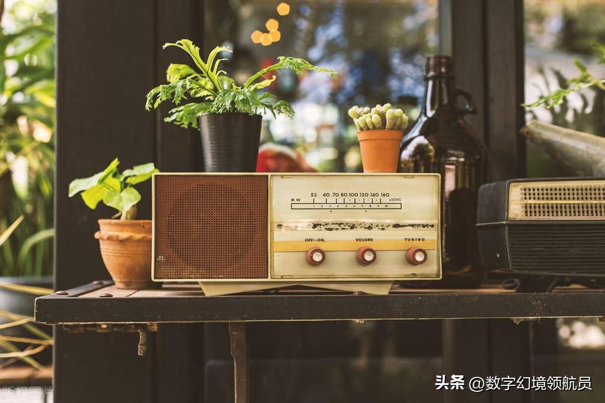 A brief history of the development of radio: from radio to the ...