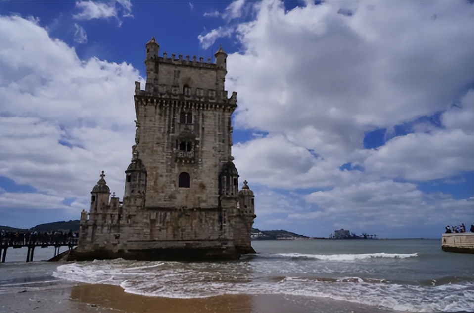 How to interpret the culture of female images in the worship of holy ...