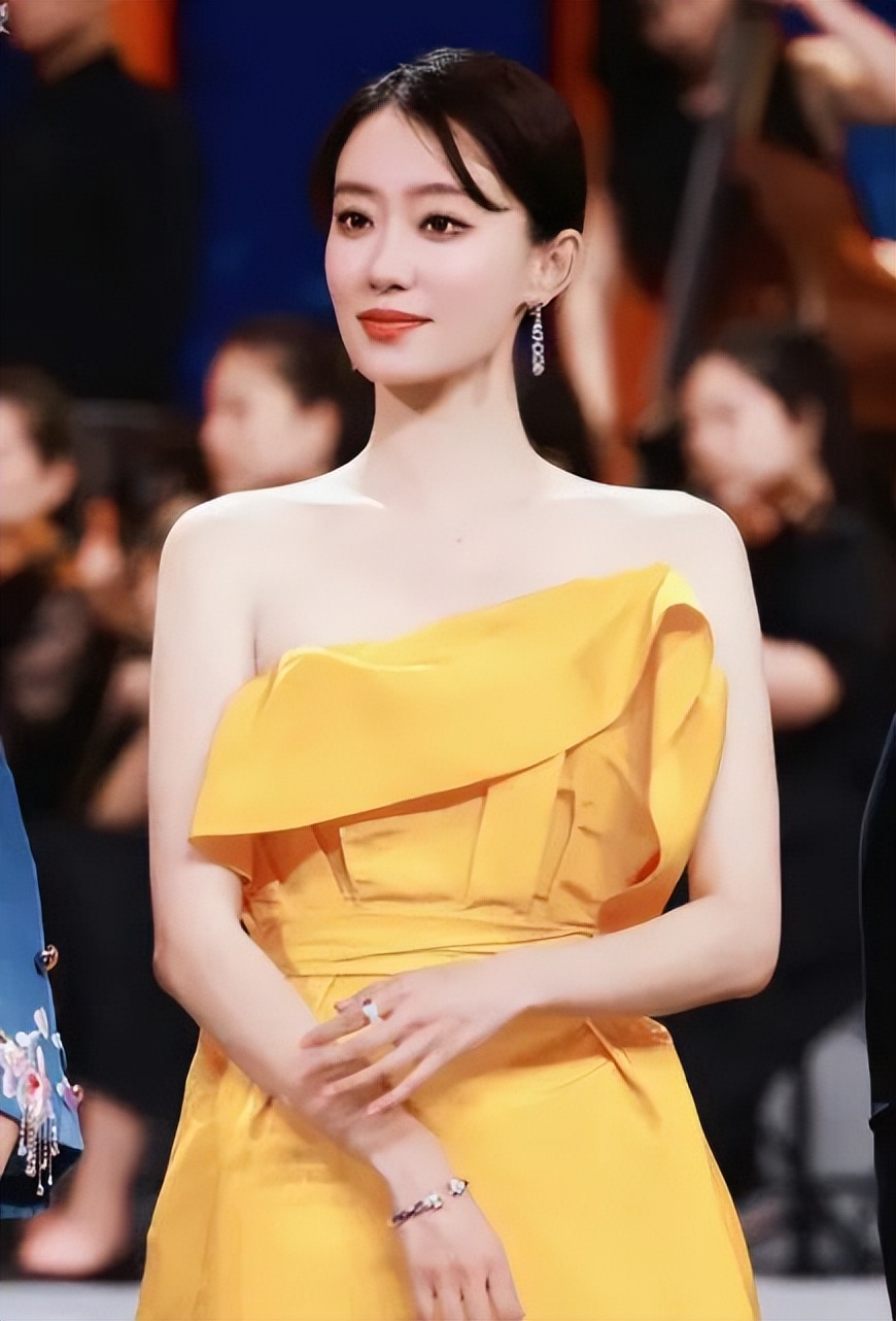 Zhang Xiaofei's story: debuted at the age of 20 and exploded at the age of 35. For the past 15 ...