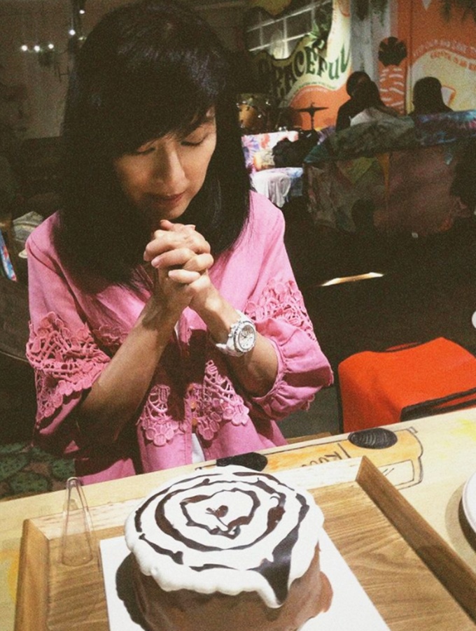Sydney celebrates her sister Mi Xueqing's 67th birthday!Daughter shows ...