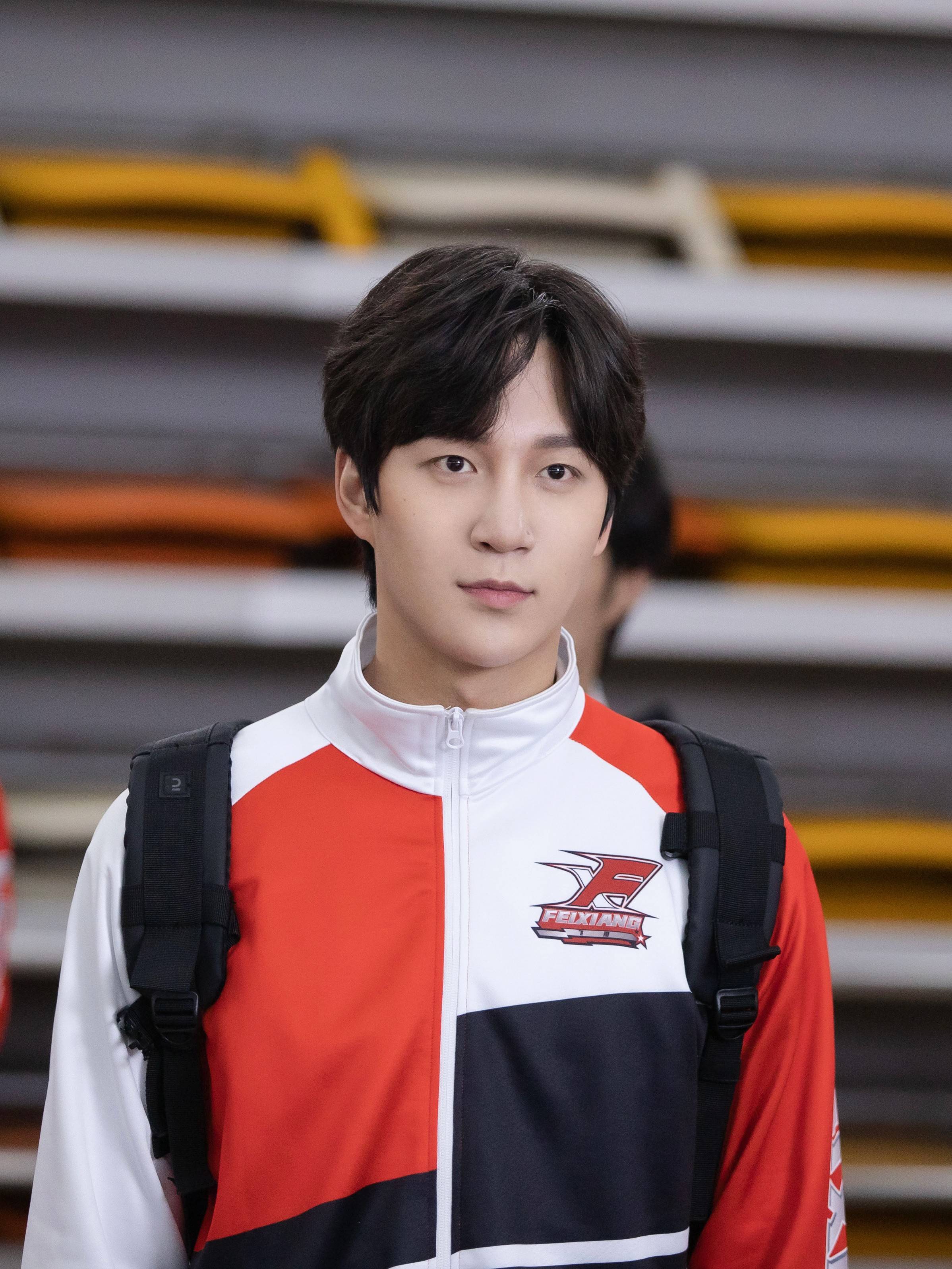 Du Yu sends a long message to bid farewell to "Flying with you in the ...