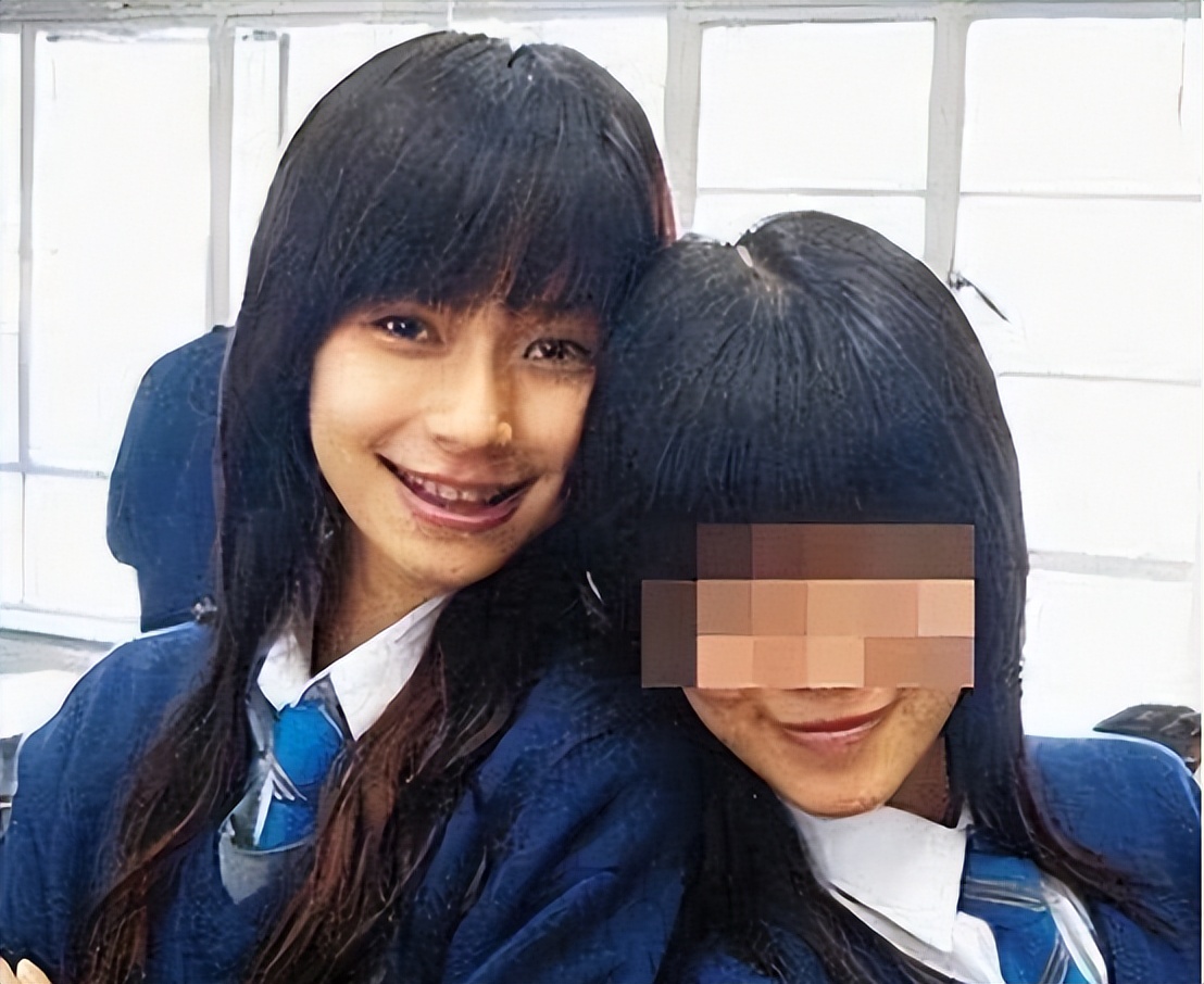 The photos of Edison Chen and Yang Ying in their early years were ...