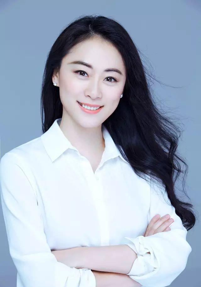 The Legendary Life of Phoenix TV Host Fu Xiaotian - iMedia