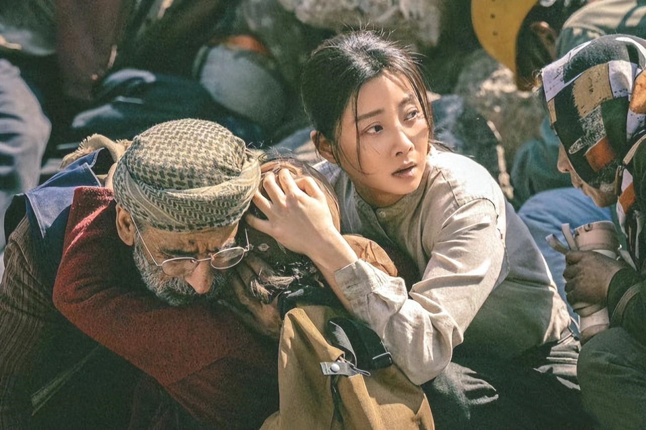 The diplomatic evacuation of overseas Chinese in "The Journey Home ...