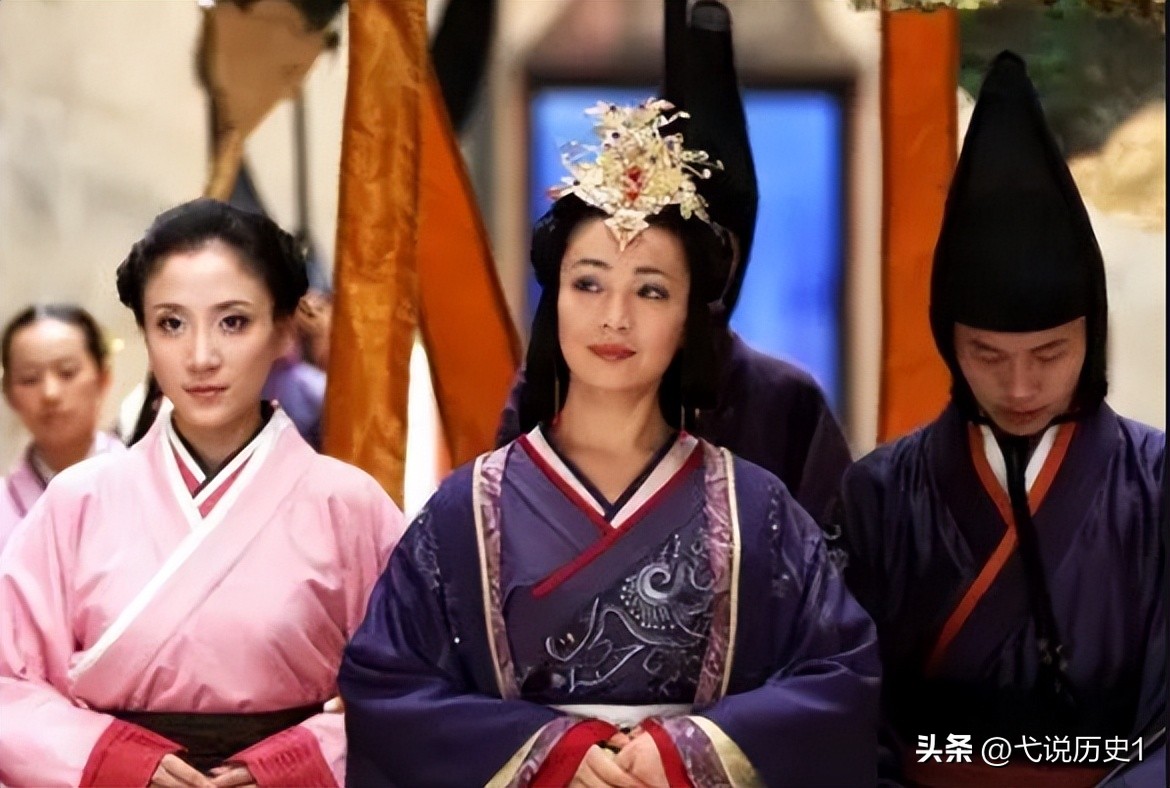 Cao Cao married his seven daughters to Emperor Xian of the Han Dynasty ...