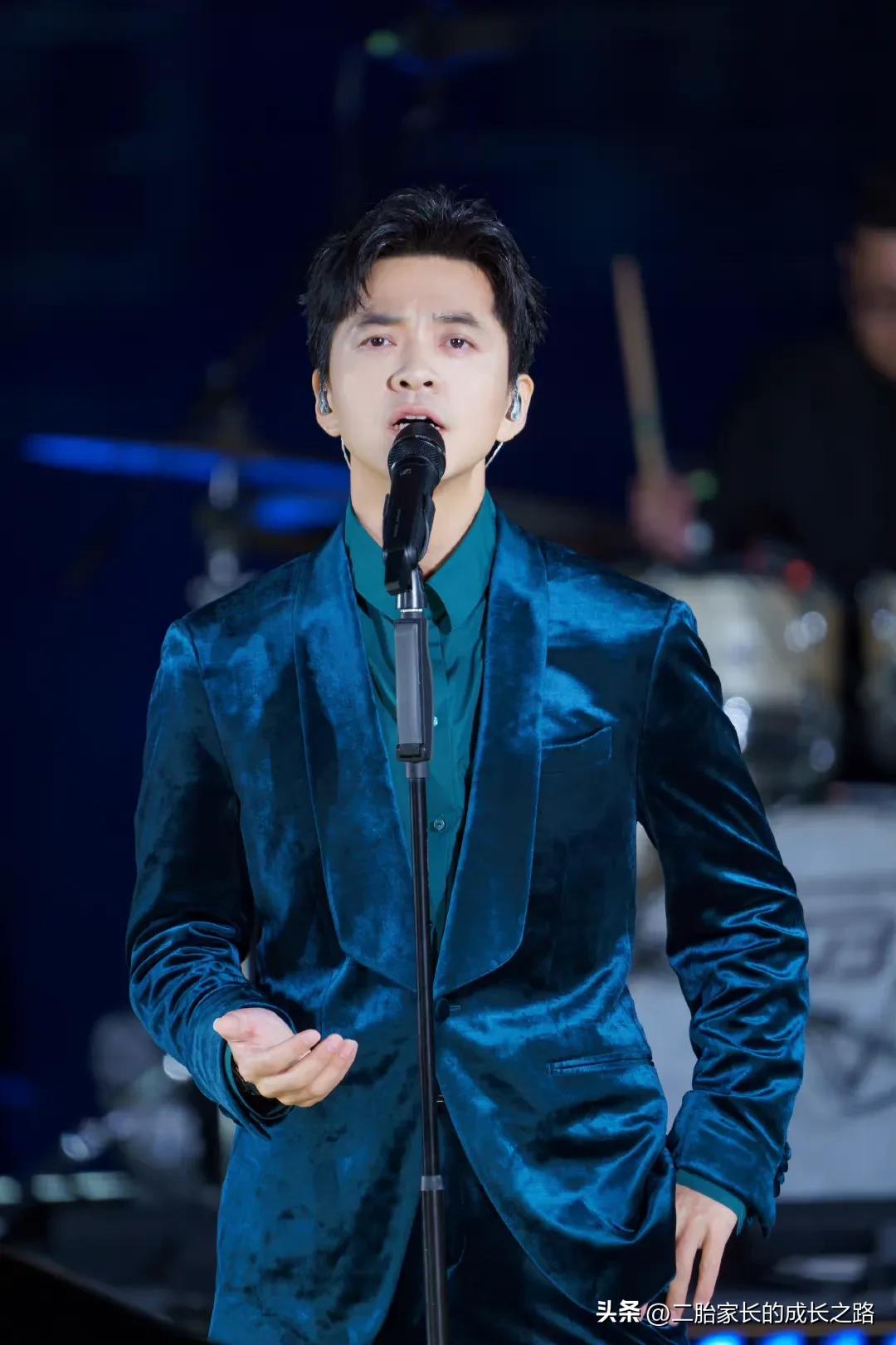 One year of "Shuimu Nianhua", Li Jian of "I have you in my life" - iNEWS