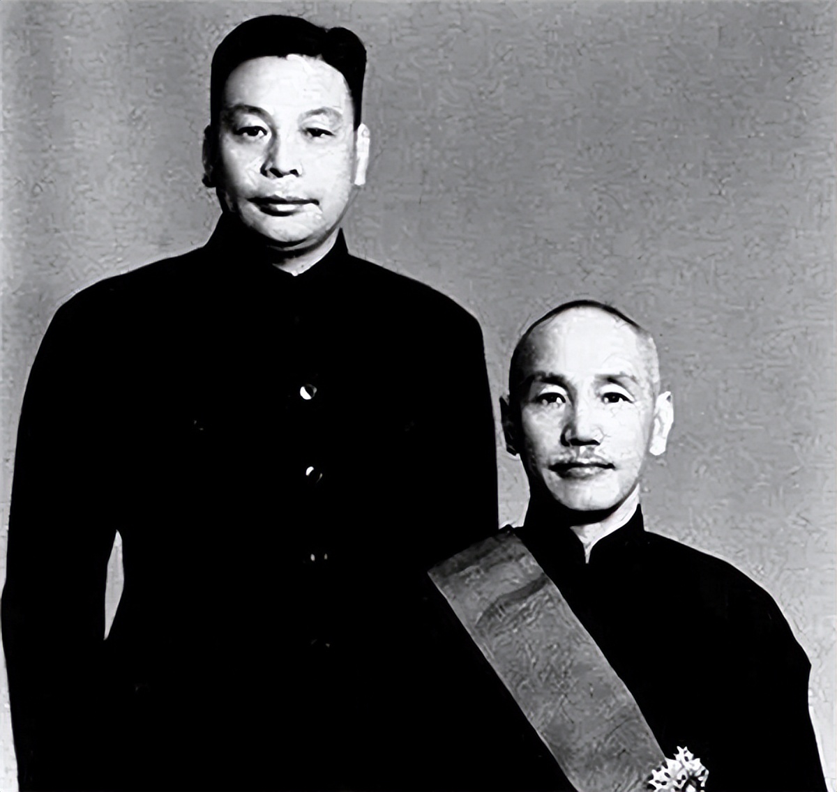 The two brothers of the Chiang family were not born to Chiang Kai-shek ...