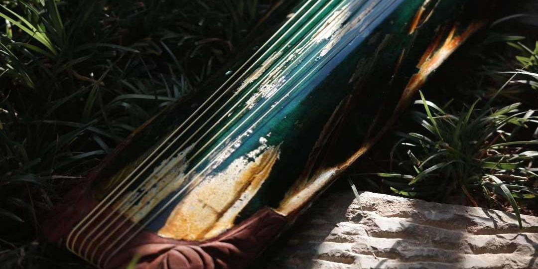 Guqin player Cai Yong listens to the qin and understands the meaning of ...