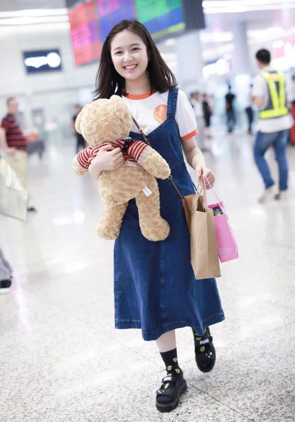 Actress clothing - Li Randi - iMedia