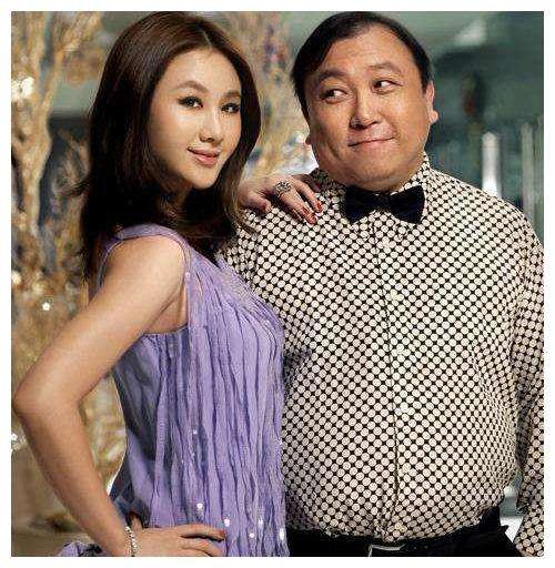 "Sweeping the whole Hong Kong" Qiu Shuzhen: She has been favored by Wang Jing for 9 years and ...