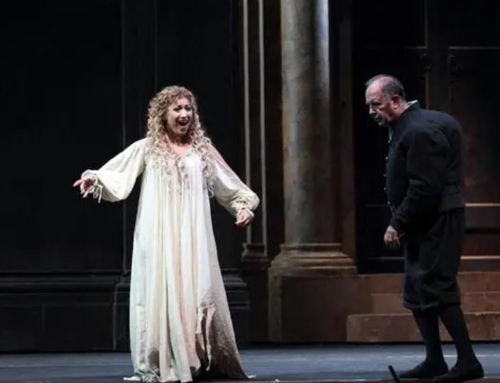 Opera Rigoletto: the interweaving of history, music and stage, an ...