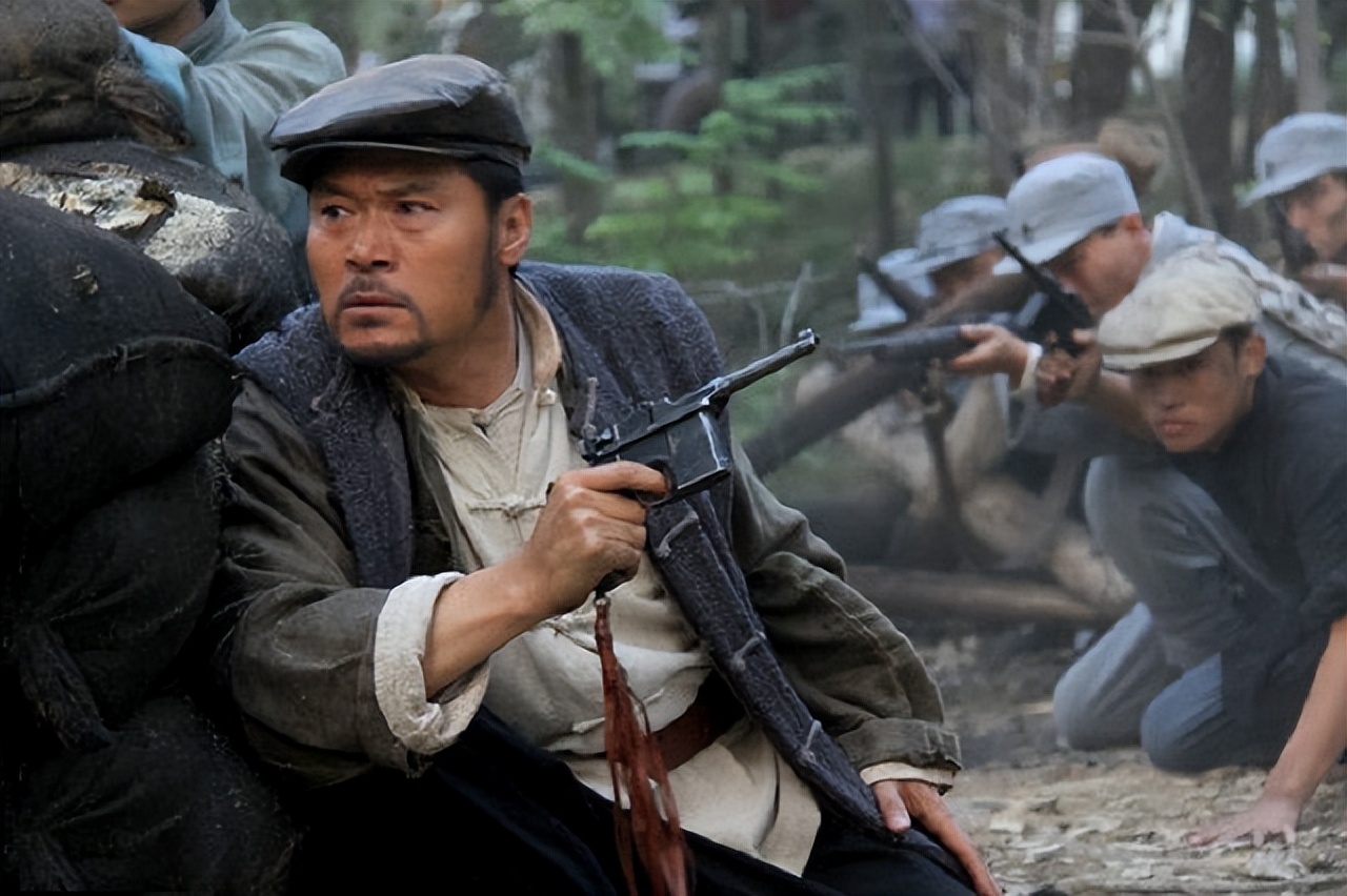 He is a railway guerrilla veteran, or a Class A combat hero. Why did he ...