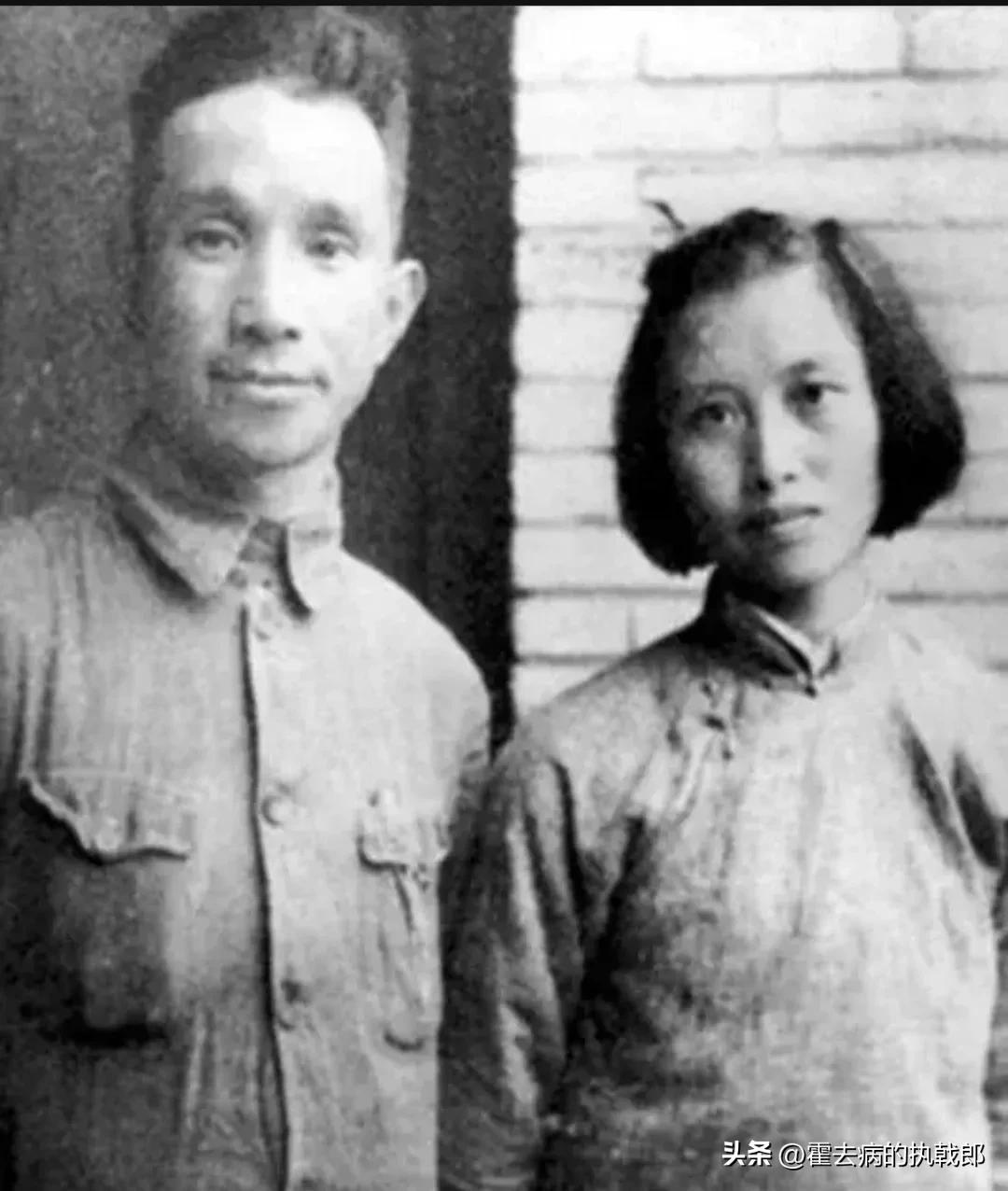 In the 1940s, a rare group photo of General Su Yu and his wife Chu Qing ...