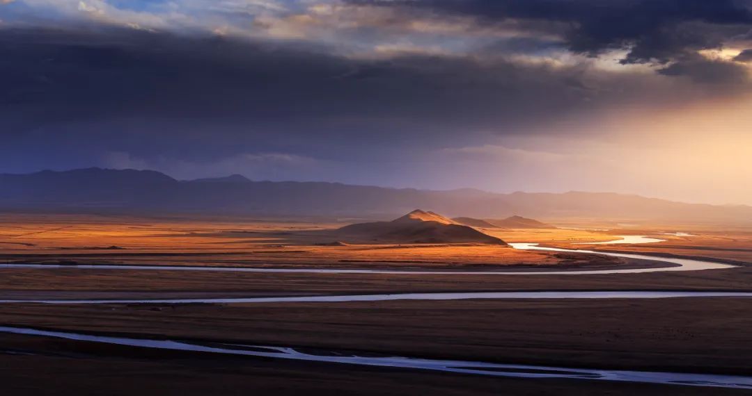 "The First Bend of Nine Songs of the Yellow River" "Beautiful Looking ...