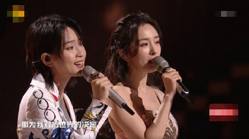 All members of Hunan Satellite TV's New Year's Eve party sang ...