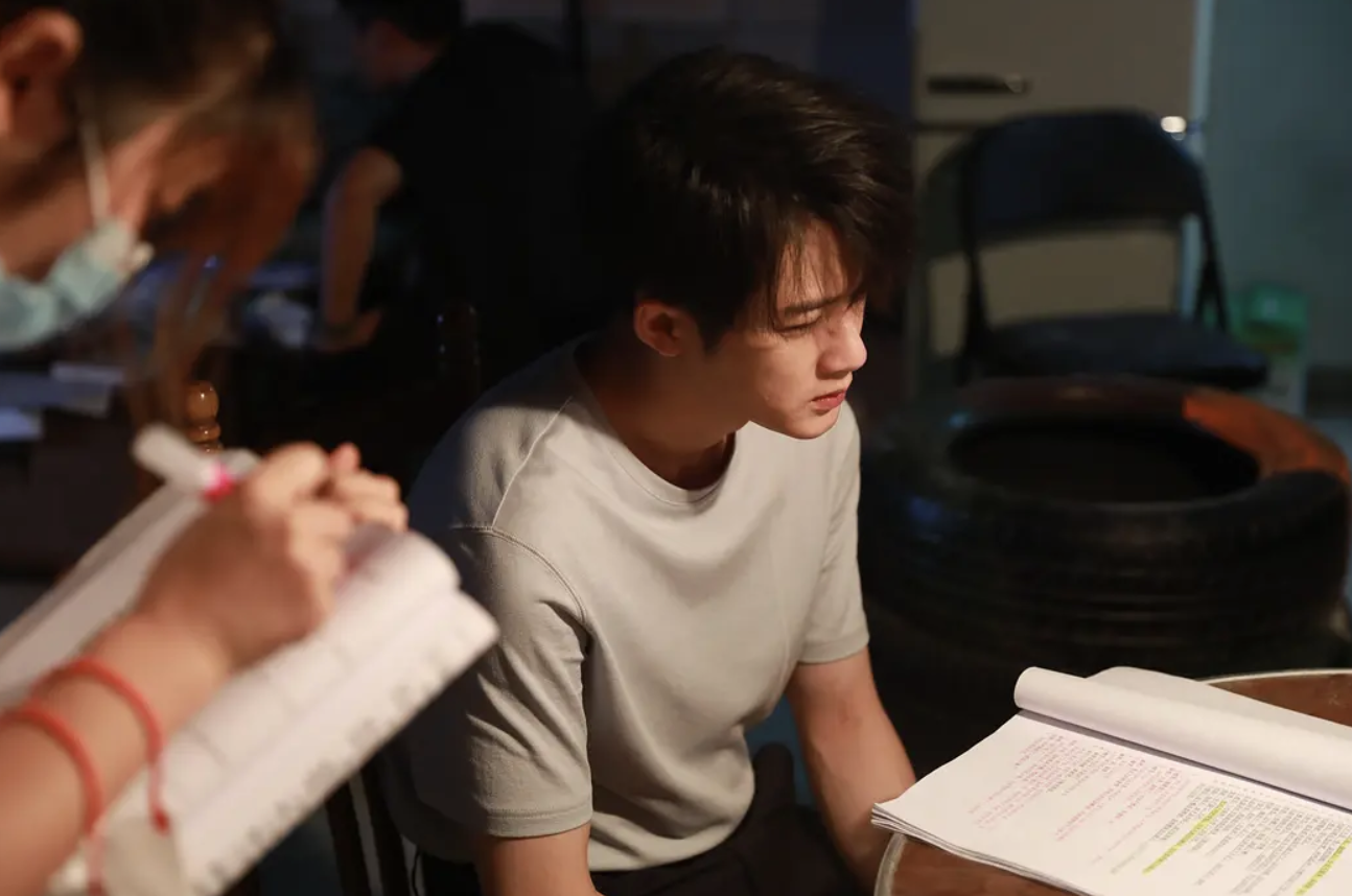 No. 1 on the hot list, Tan Jianci's new drama is really good. After 4 episodes in one breath, I ...