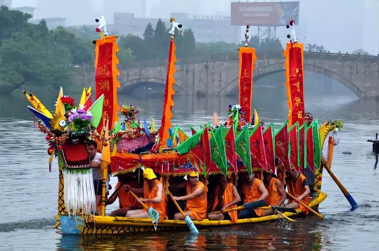 Dunhuang Poetry "Dragon Boat Ride" and the Origin of Dragon Boats - iNEWS
