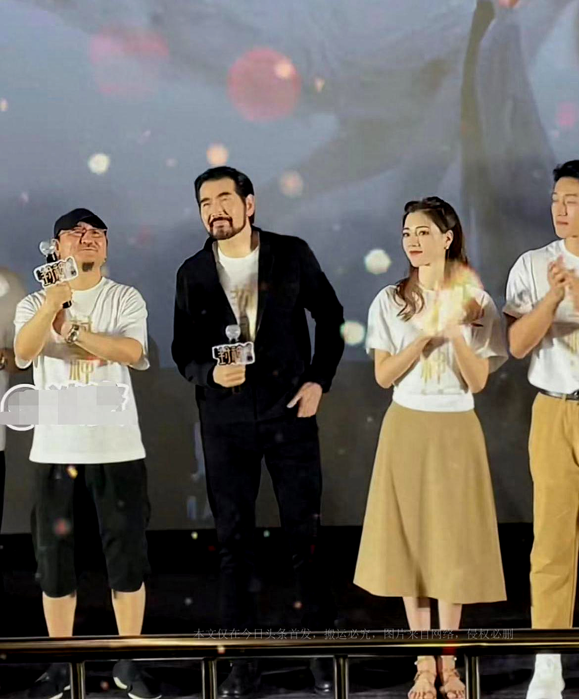 62-year-old Fei Xiang responded to U.S. citizenship for the first time ...