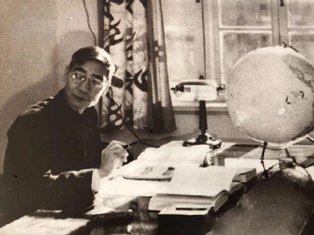 Guo Yonghuai: During the plane explosion, he erected a sculpture with ...