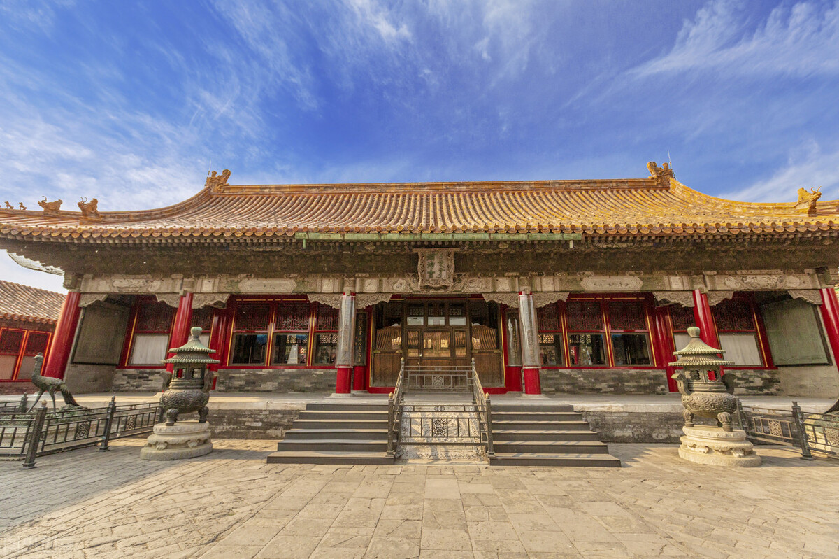 In ancient times, when a concubine was thrown into the cold palace ...