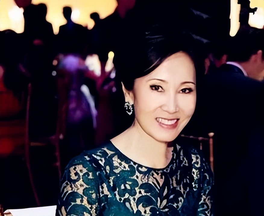 What is the family background of Wang Sicong's mother Lin Ning? - iNEWS