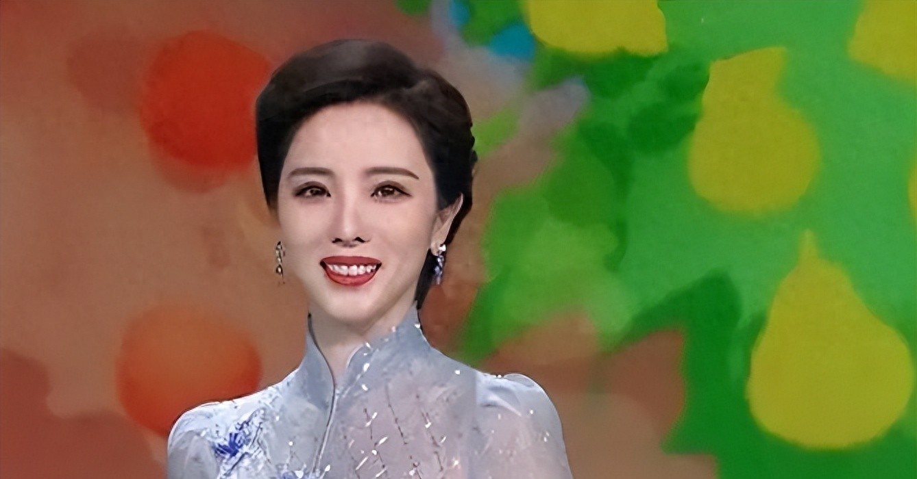 What happened to "the most beautiful host" Li Sisi? - iMedia