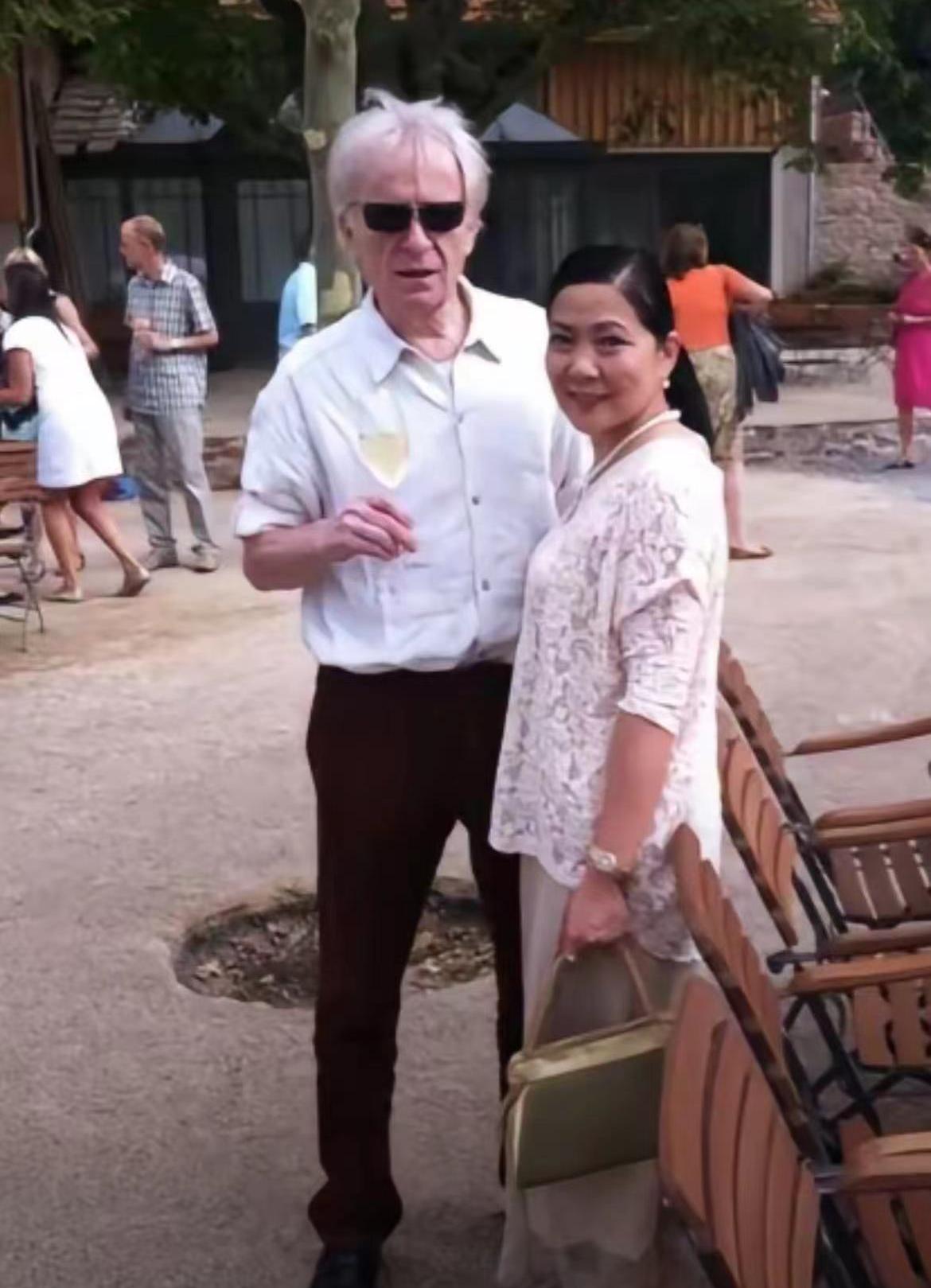 63-year-old Shen Danping lives in Germany! Married to a foreign husband ...