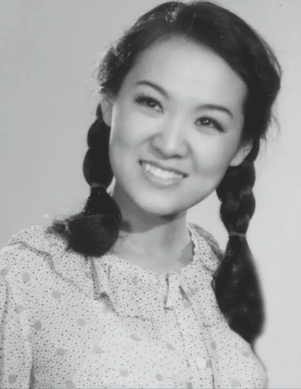 Zheng Xulan: After appearing on the Spring Festival Gala, she became ...