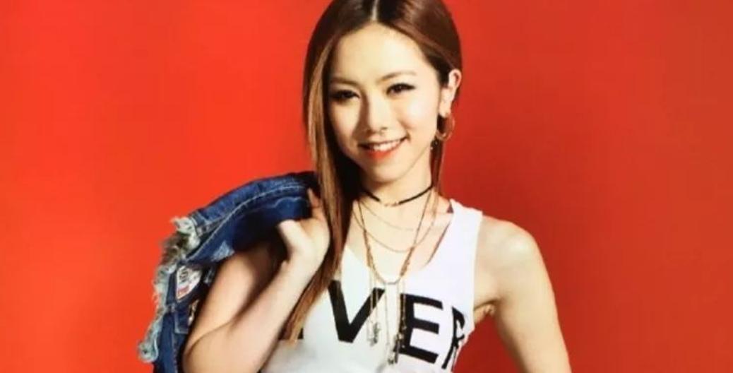 The song four years ago suddenly became popular.Where is Deng Ziqi? - iNEWS