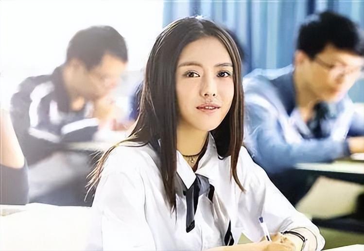 Cai Wenjing became popular, her boyfriend became jealous, and CP fans ...