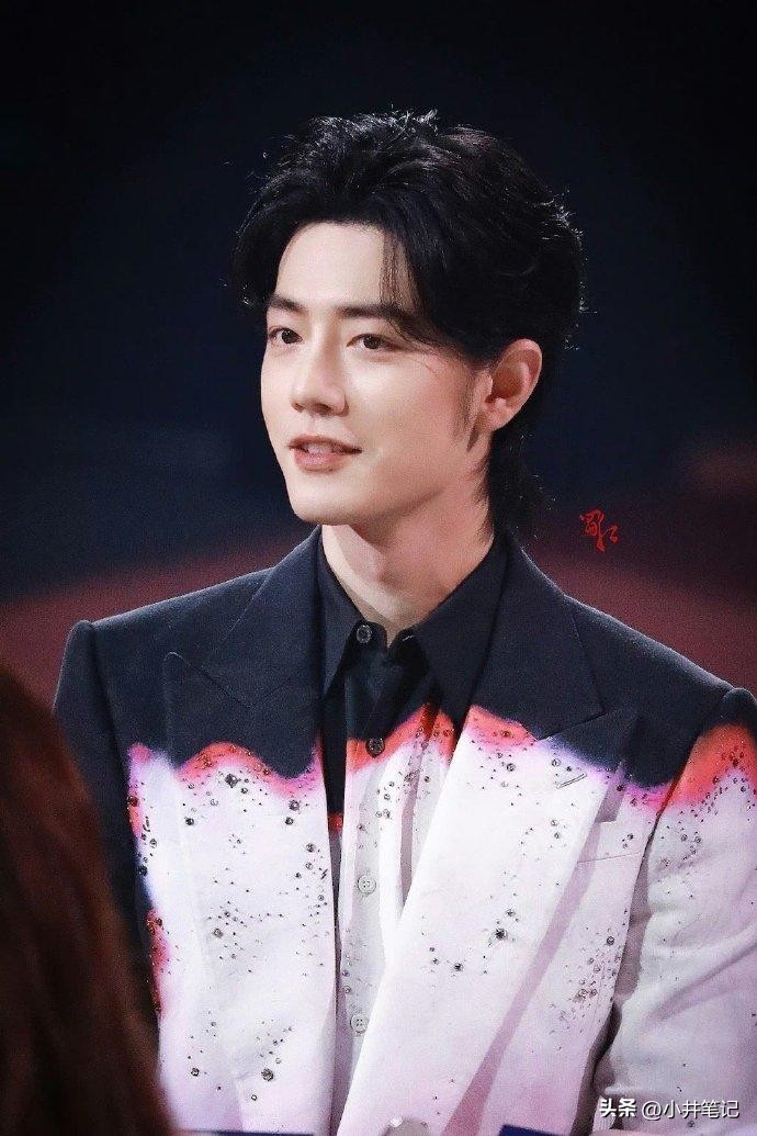 Use Xiao Zhan's songs as background music for 210 minutes, it's amazing ...