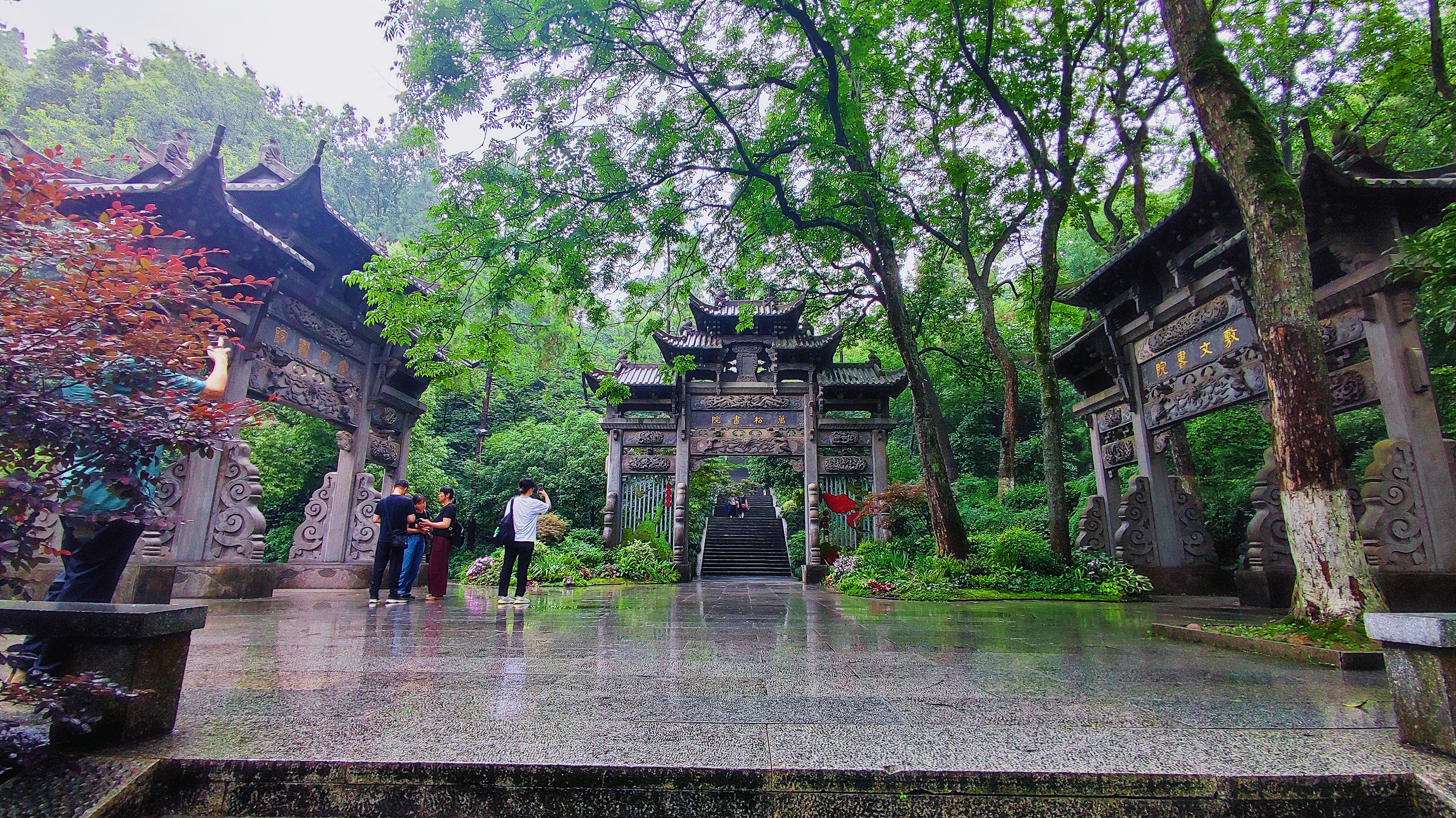The most famous blind date corner in Hangzhou, an influential academy ...