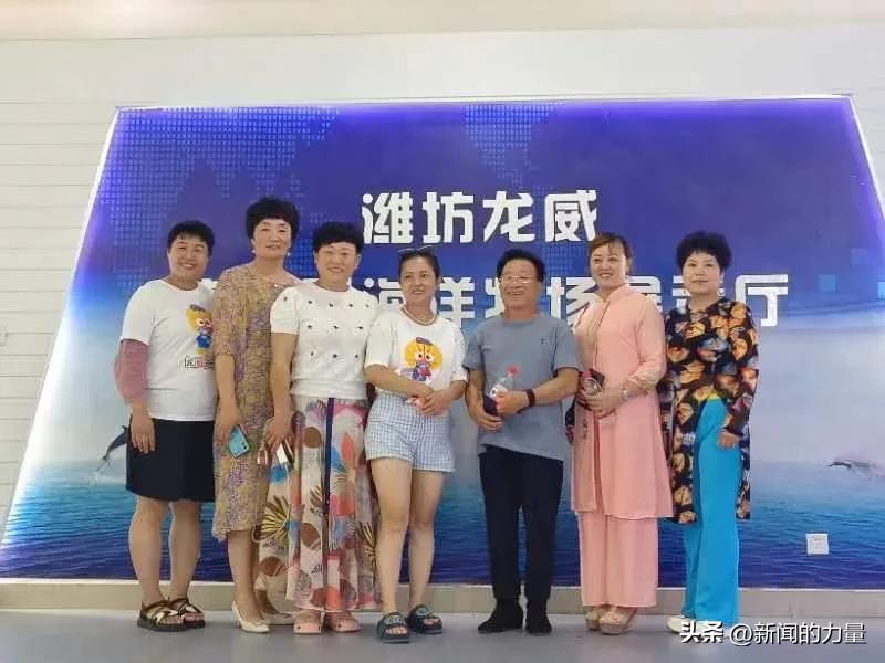 "Grandma Liu from the Vegetable Township" came to Weifang Longwei to ...
