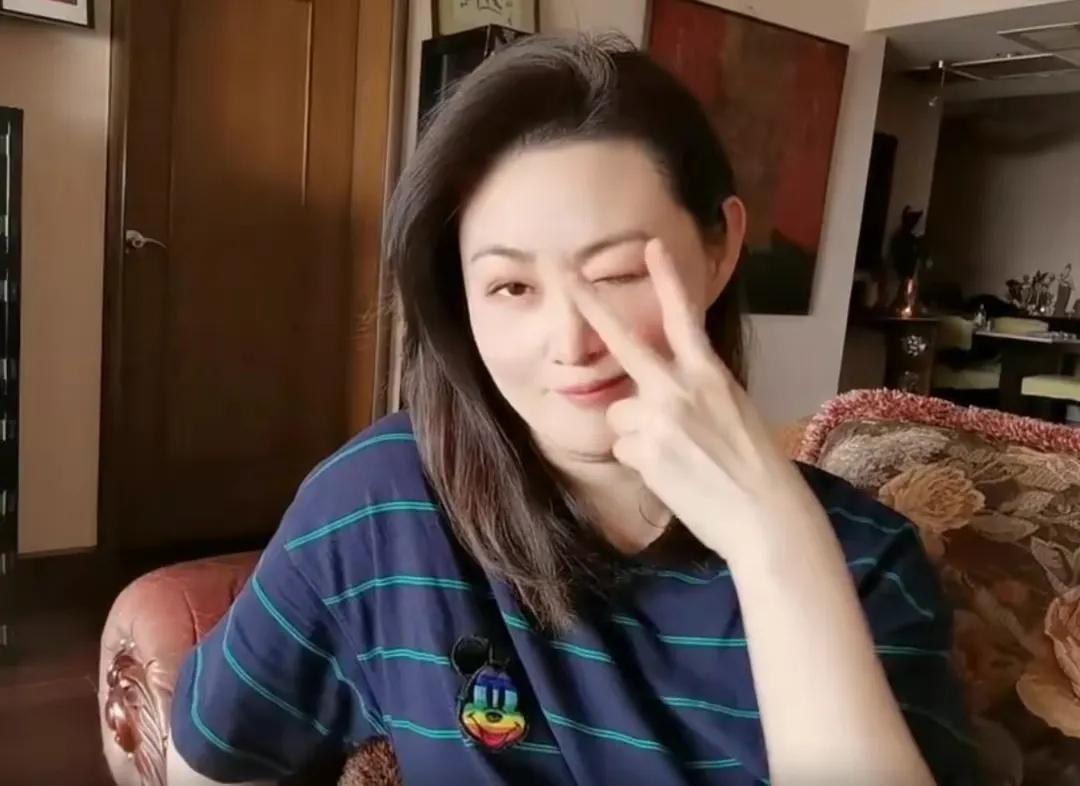 Wang Siyi became famous overnight for playing Pan Jinlian, and he fell ...