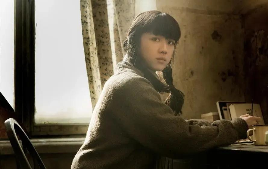 How does Xu Guangping feel about Xiao Hong?The two paragraphs of ...