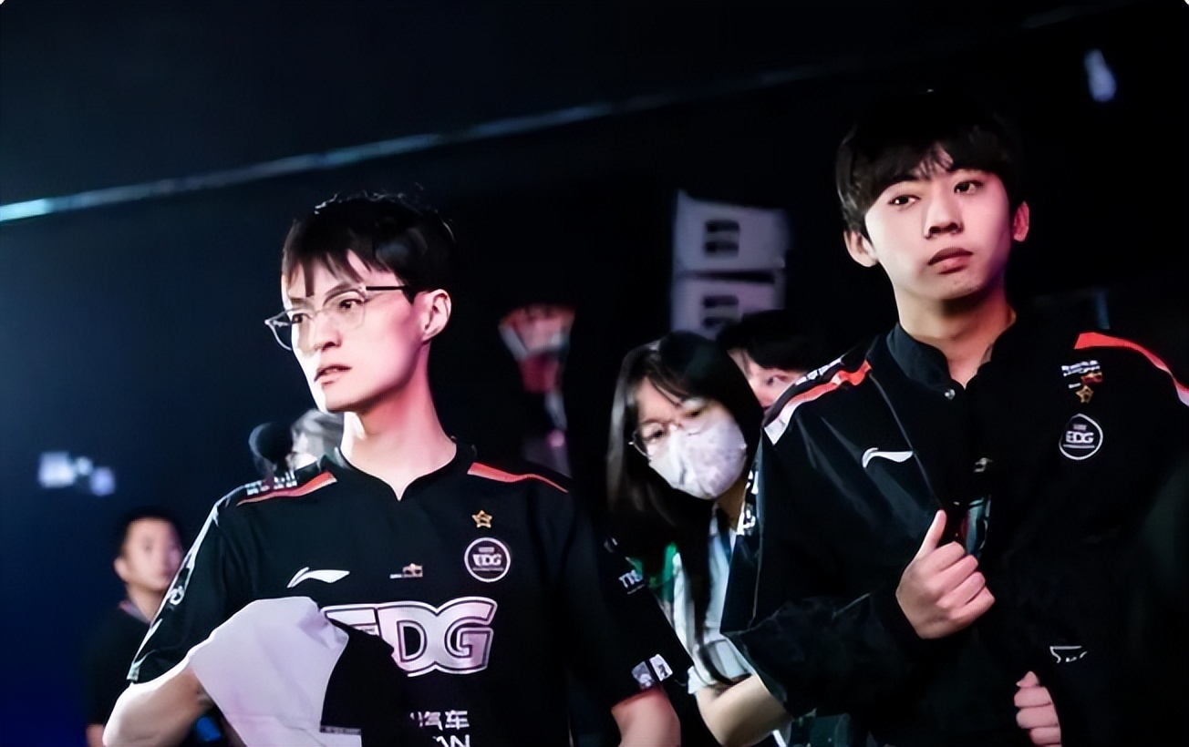 EDG戰隊漏洞被曝光，四保一Uzi成過去式，MLXG給出建議！ - 頭條匯
