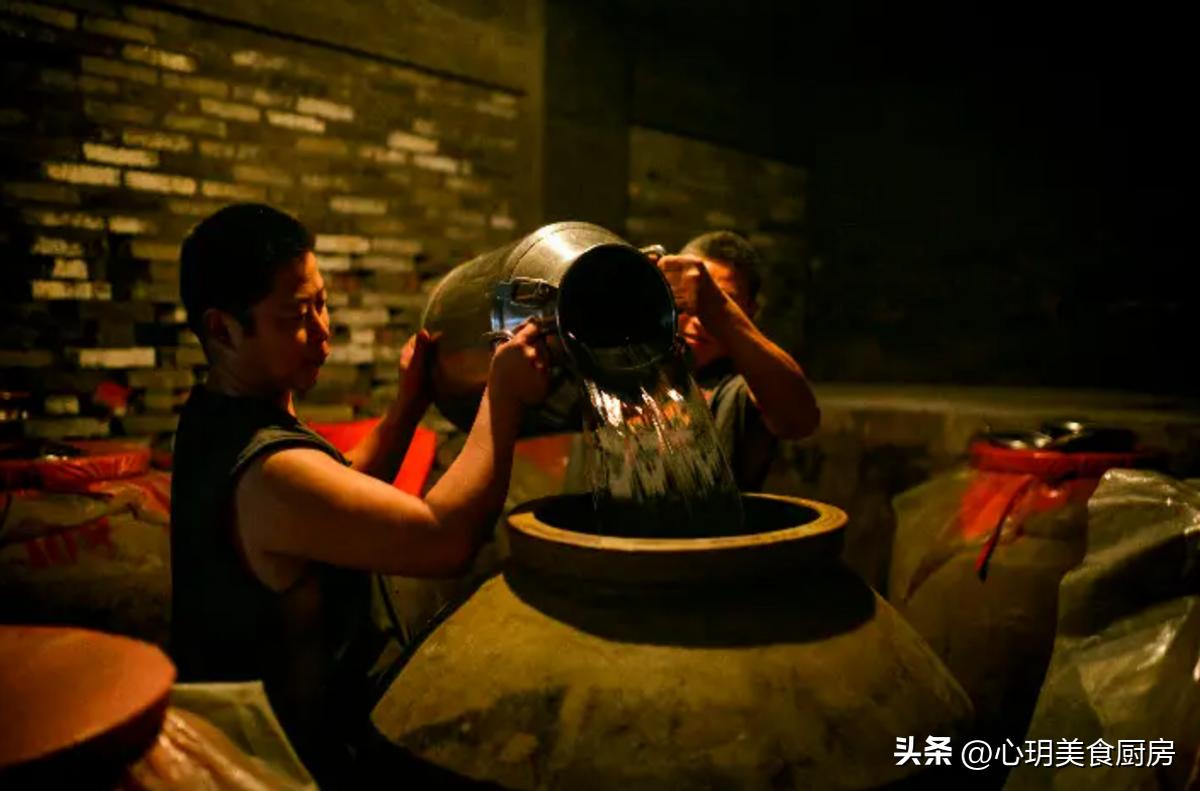 How many catties of grain can make 1 catty of wine?How much is the ...