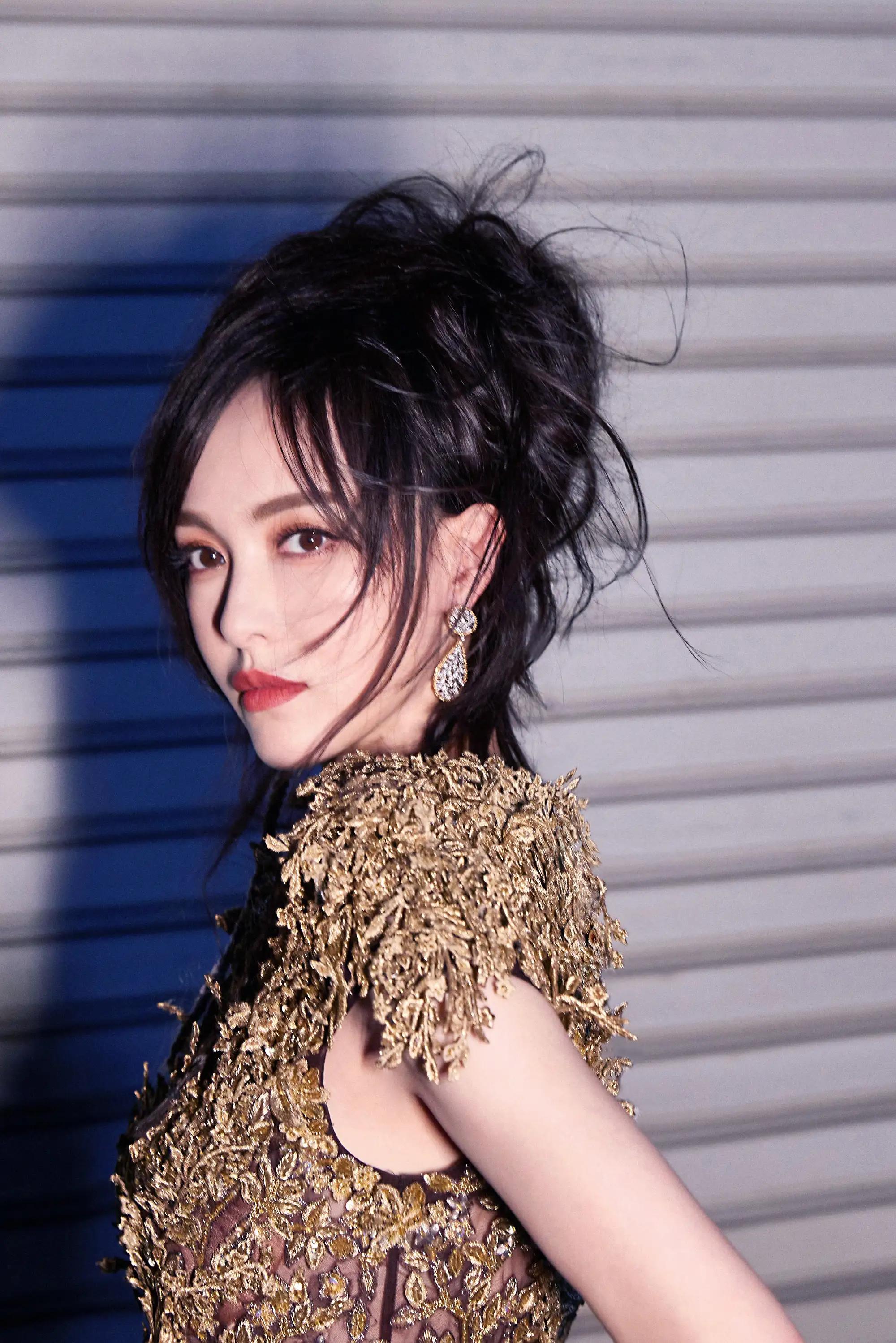 Tang Yan's Mid-Autumn Festival limited beauty photos, the glamorous ...