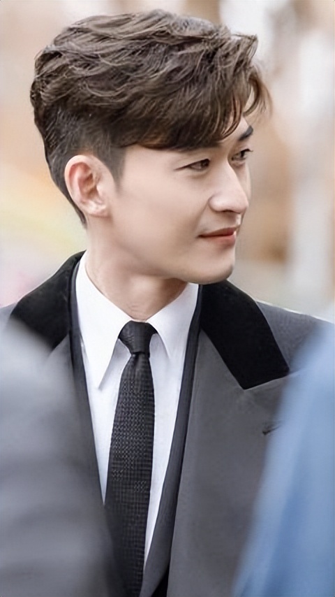 Male star clothing - Zhang Han (3) - iNEWS