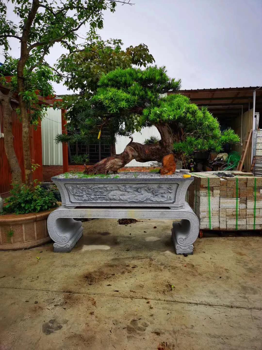 The way the stone carving works of plum, orchid, bamboo and ...