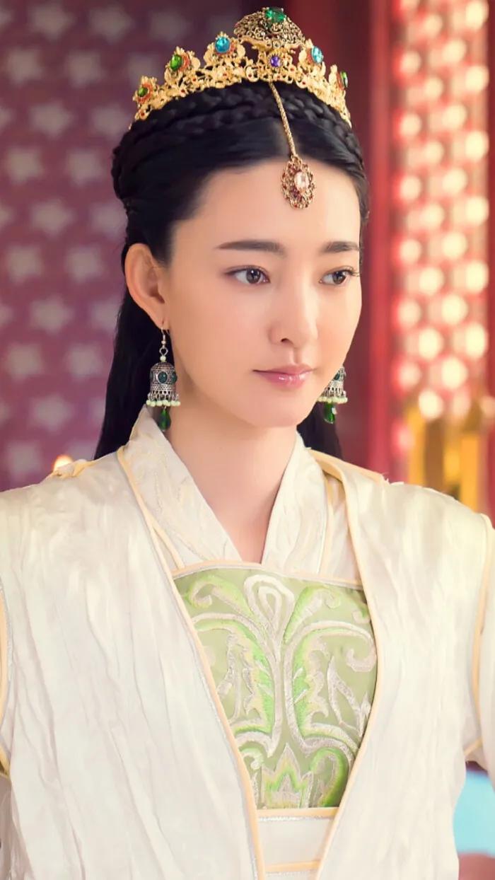 The villain beauty Wang Likun - iNEWS