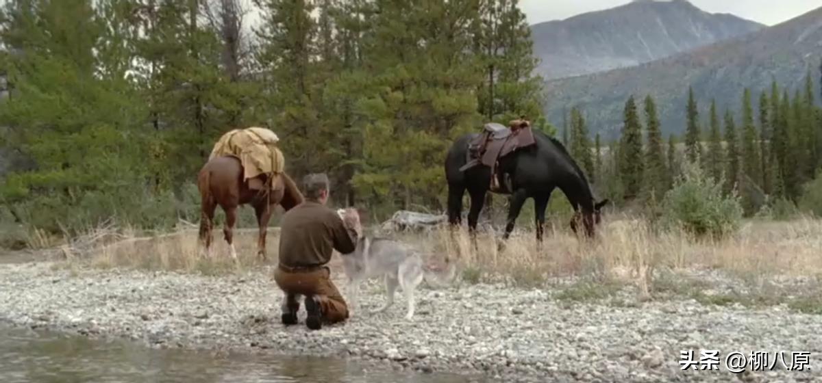 How did "The Last Hunter" achieve documentary effect through ...