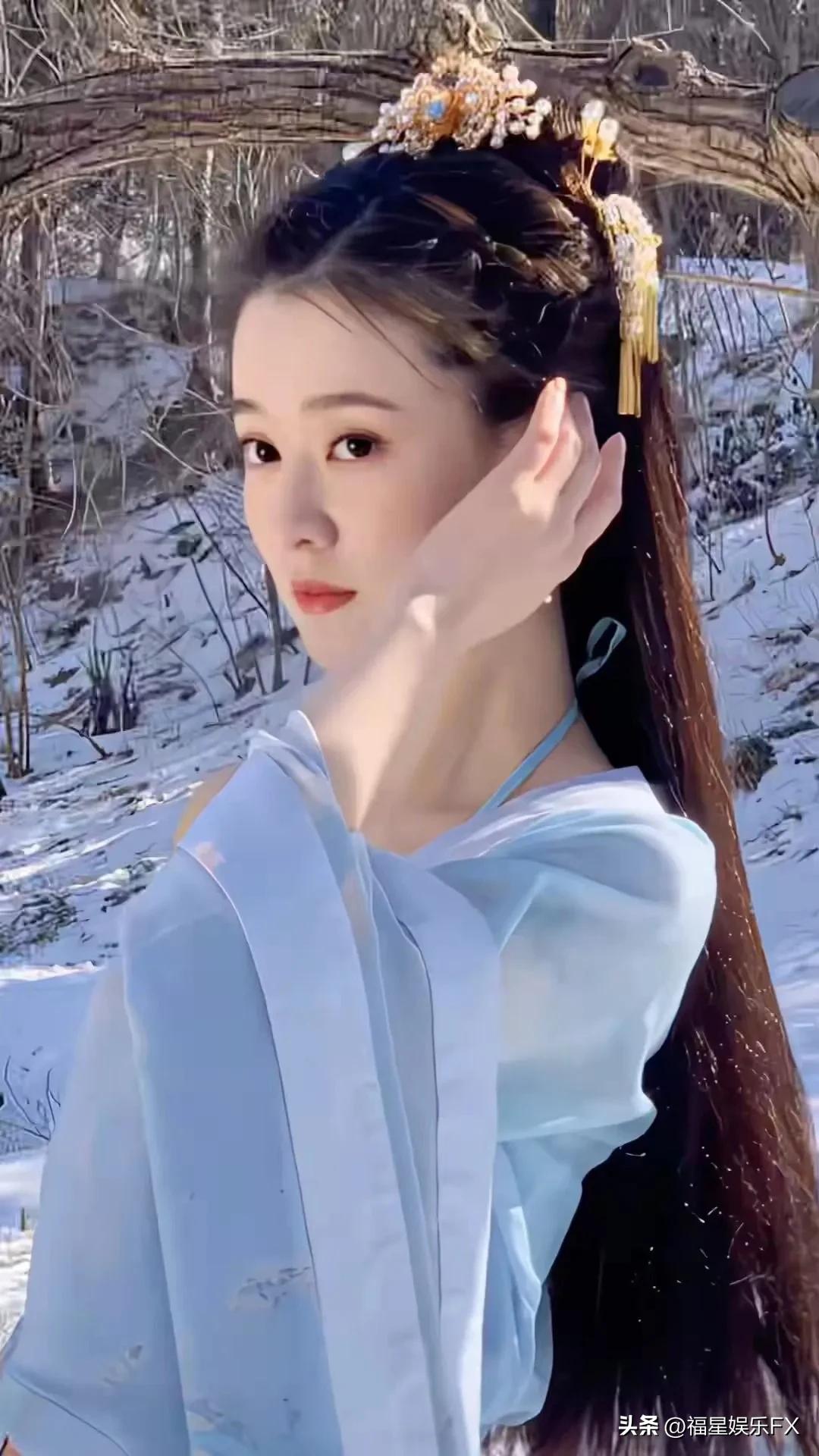 Qiao Xin: Fresh and beautiful, popular, with excellent appearance and ...