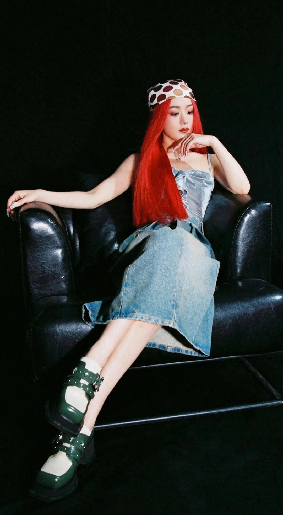 Zhao Liying and Jolin Tsai - iNEWS