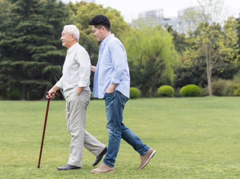 Is it good to take a walk often?Reminder: After 60, keep these 4 things ...