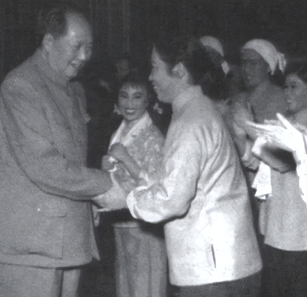 Chang Xiangyu, donated all her net worth to fighter jets, and also ...