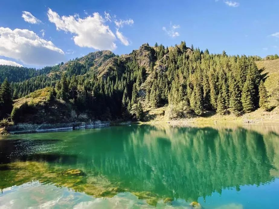 Tianshan Tianchi: The golden autumn is the time - iNEWS