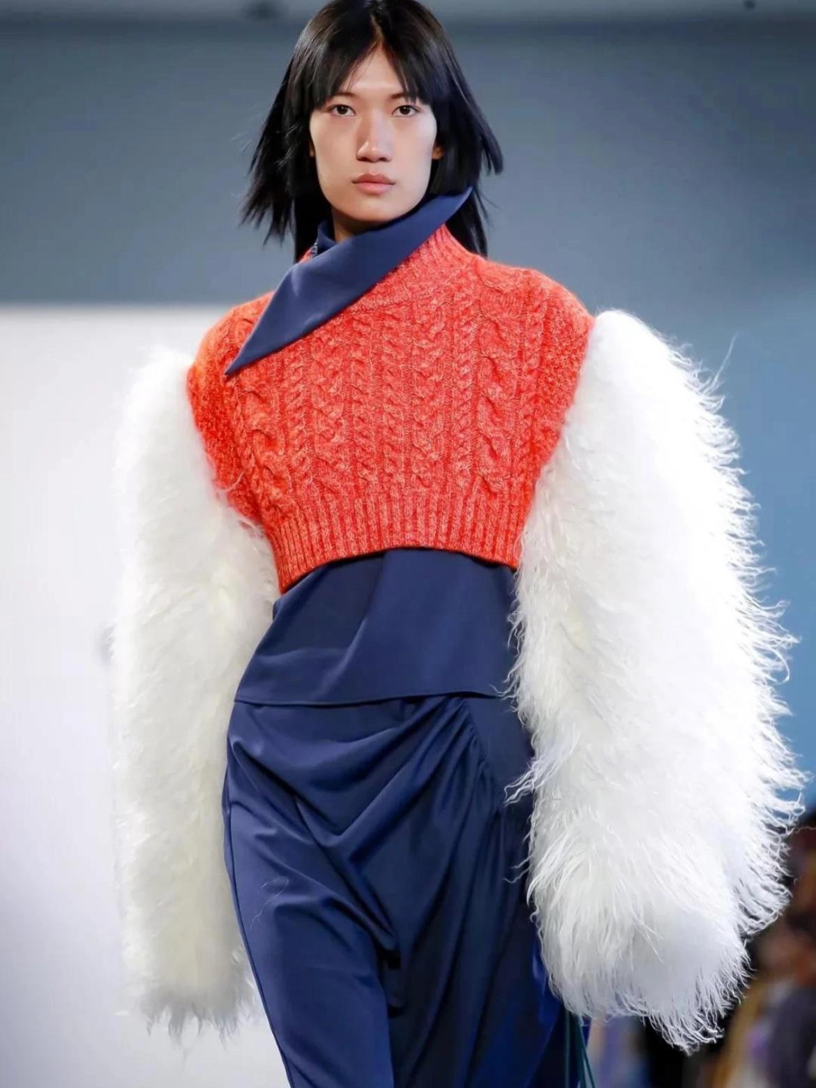"Angel supermodel" Wu Yue vividly embodies the "worship the high and ...