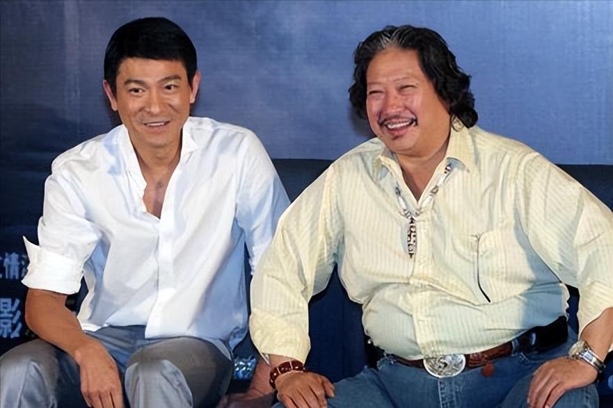 Hong Jinbao, the most flexible fat man, fights with Bruce Lee and ...